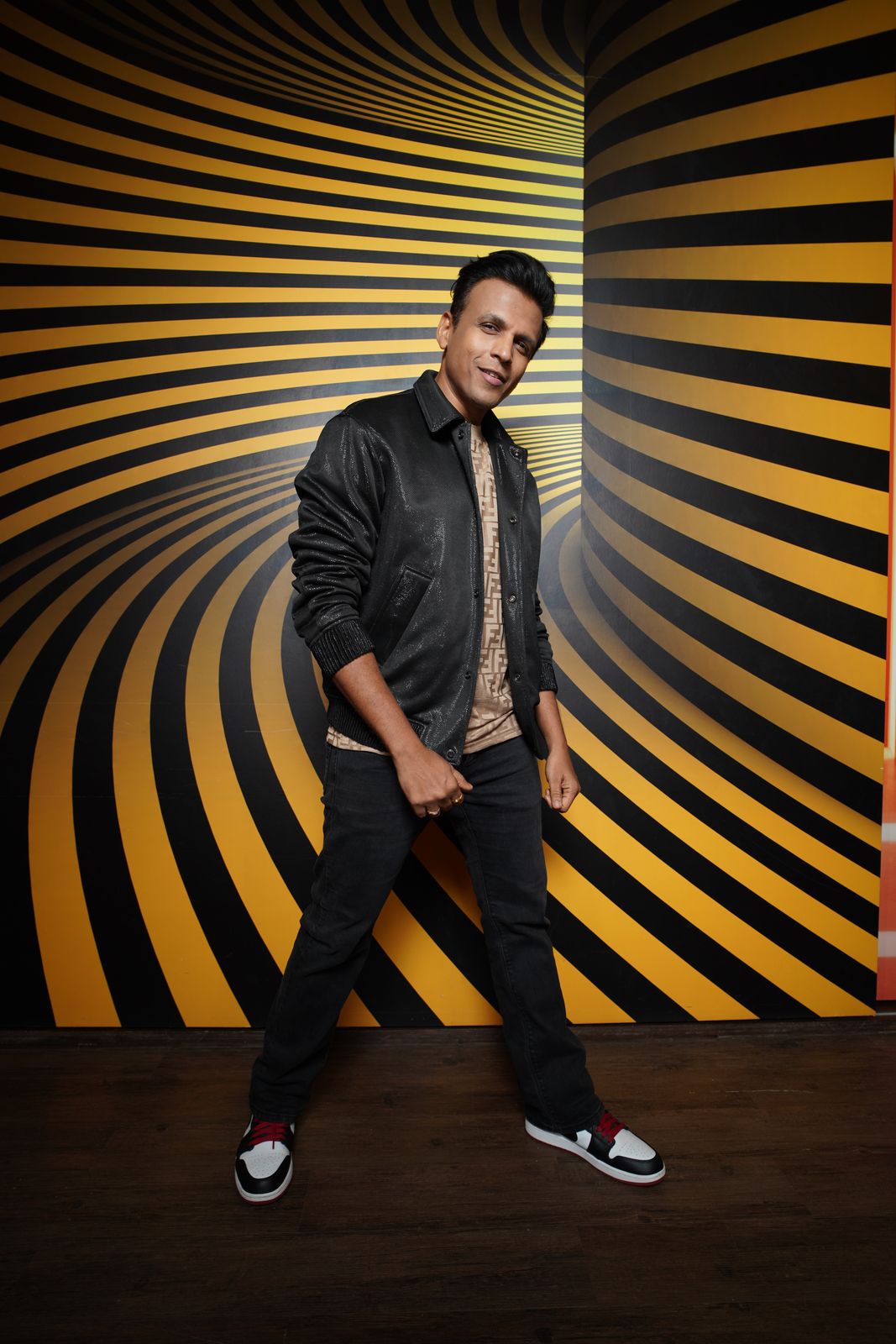 Abhijeet Sawant's Modern Twist on Chal Turu Turu - Awesome TV